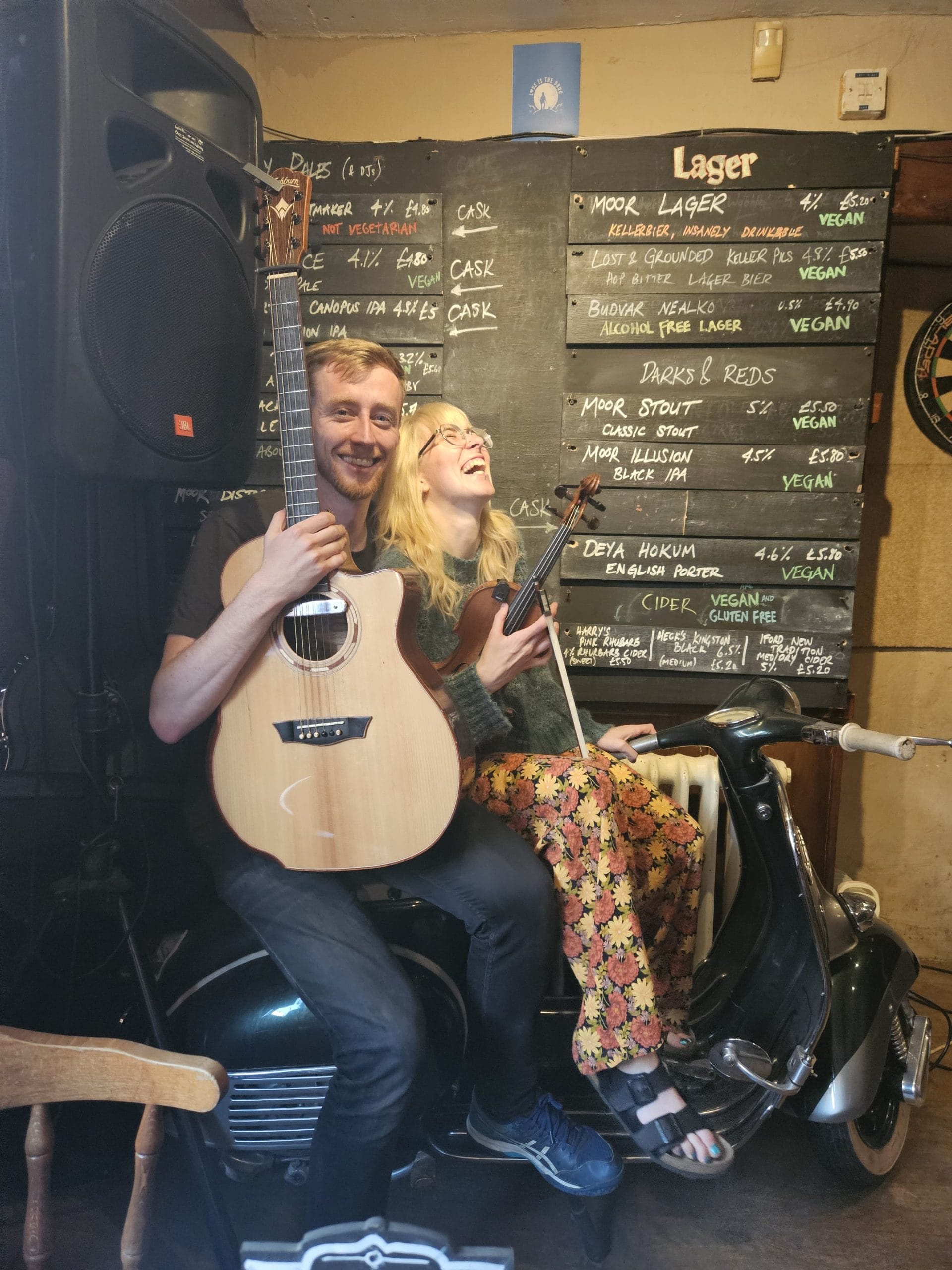 Snail with Legs - The Grapes, Bath